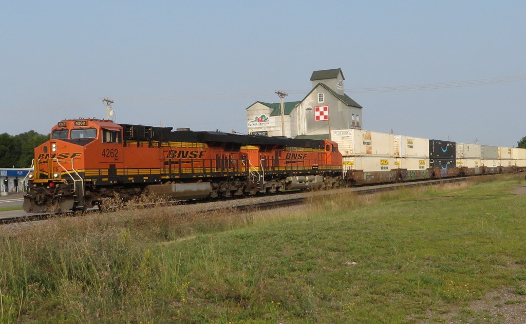 BNSF 4262 East